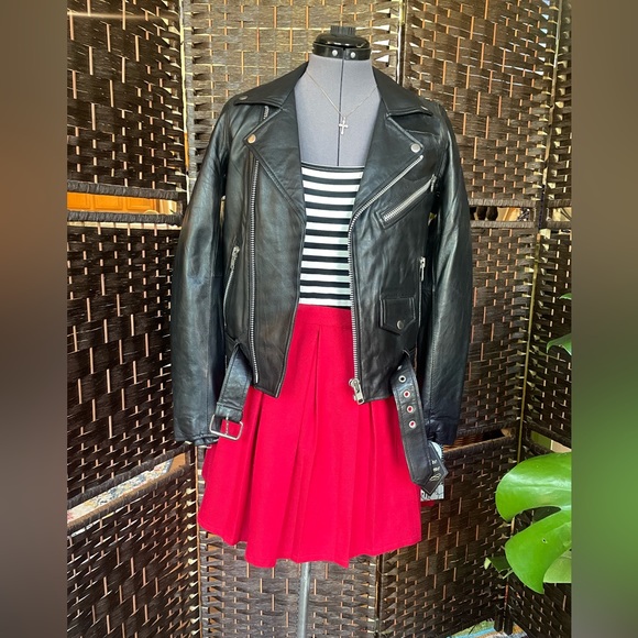 Hot Topic | Skirts | Hot Topic Red School Girl Skirt Belt Loop Pleat ...